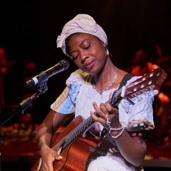 LORNOAR - Sinah Booking